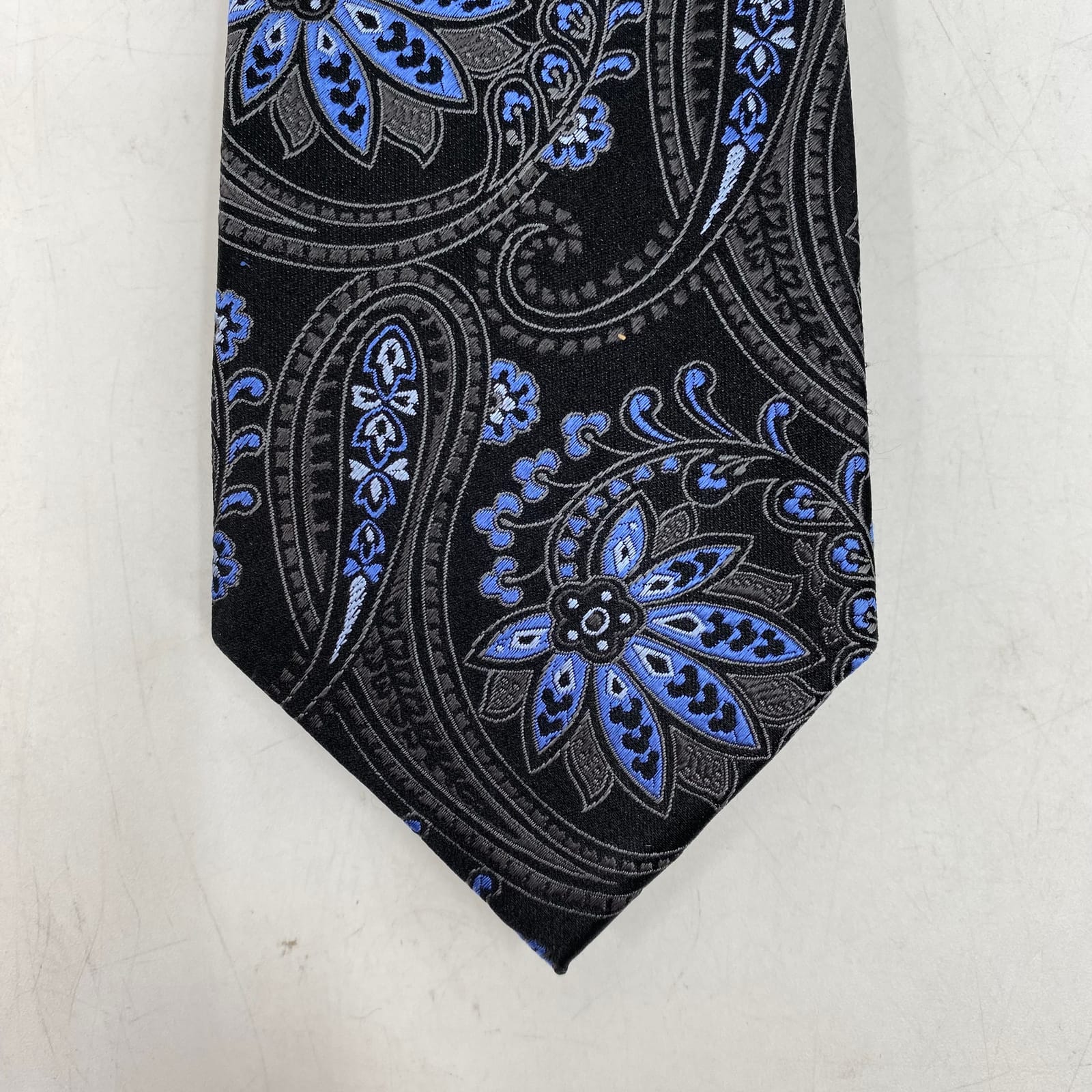 Donald J. Trump Black Blue Paisley Silk Tie Donald J. Trump Black Blue ...