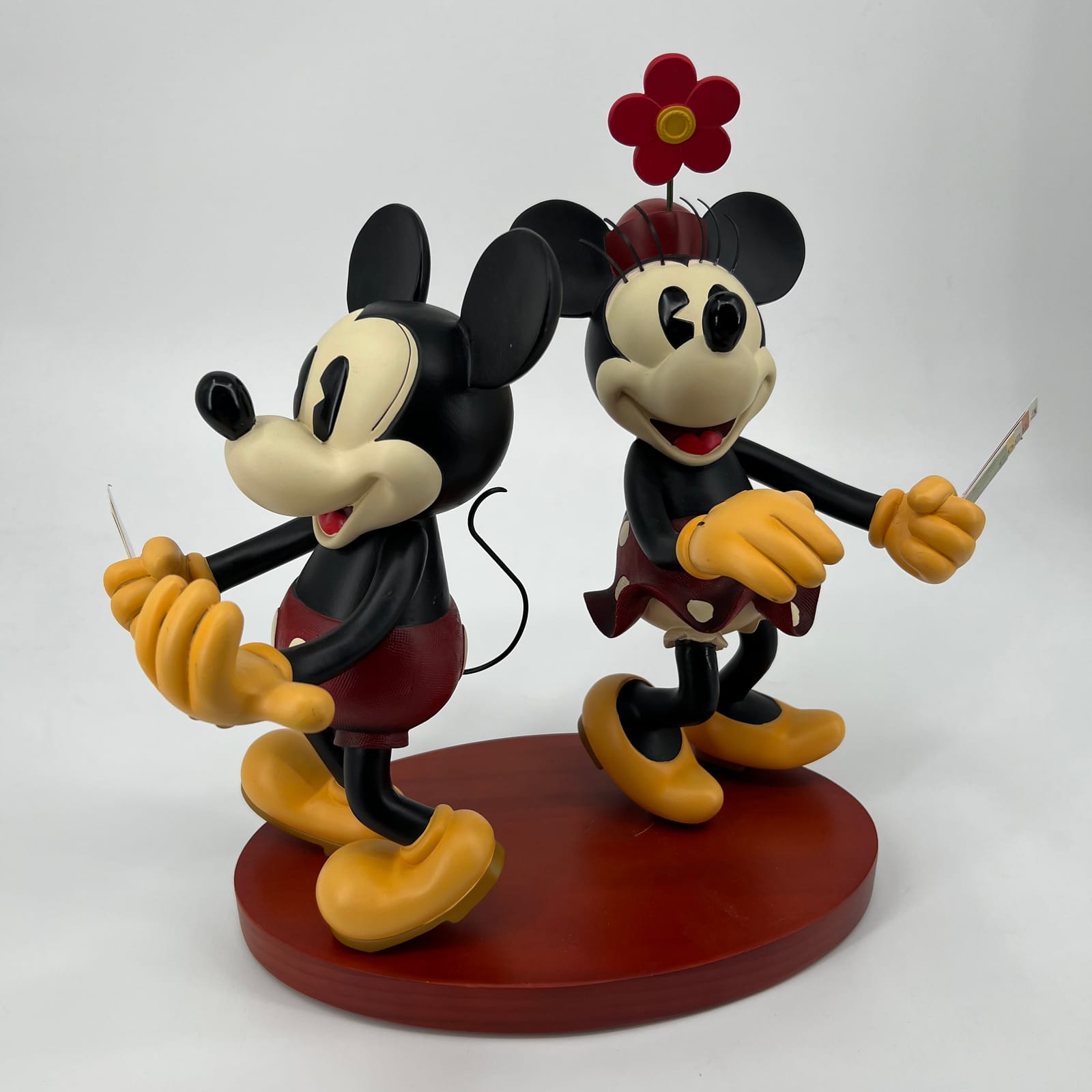 Disney The Art of Disney Mickey + Minnie Mouse Statue Disney The Art of ...