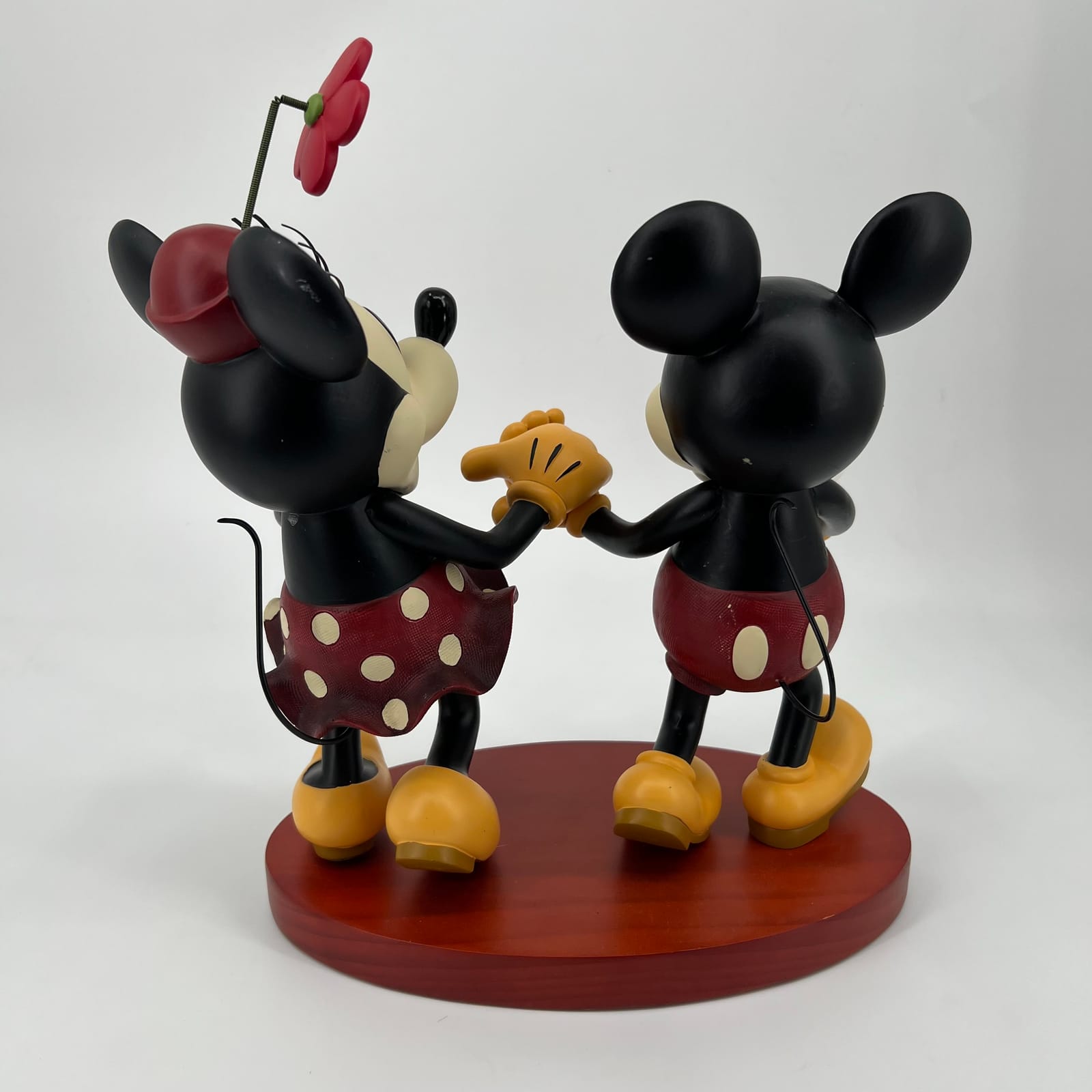 Disney The Art of Disney Mickey + Minnie Mouse Statue Disney The Art of ...