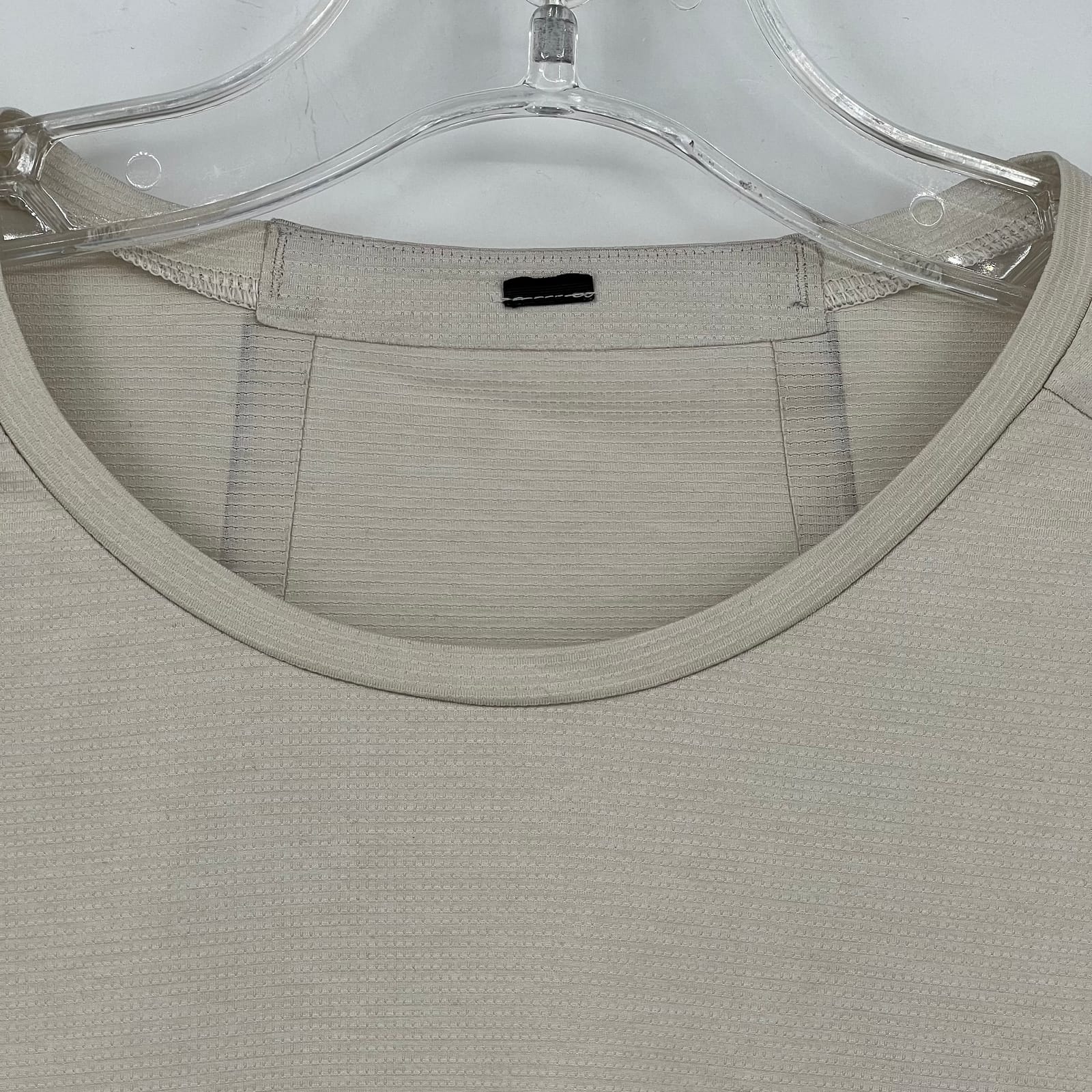 lululemon athletica Cream Activewear T-Shirt lululemon athletica Cream ...
