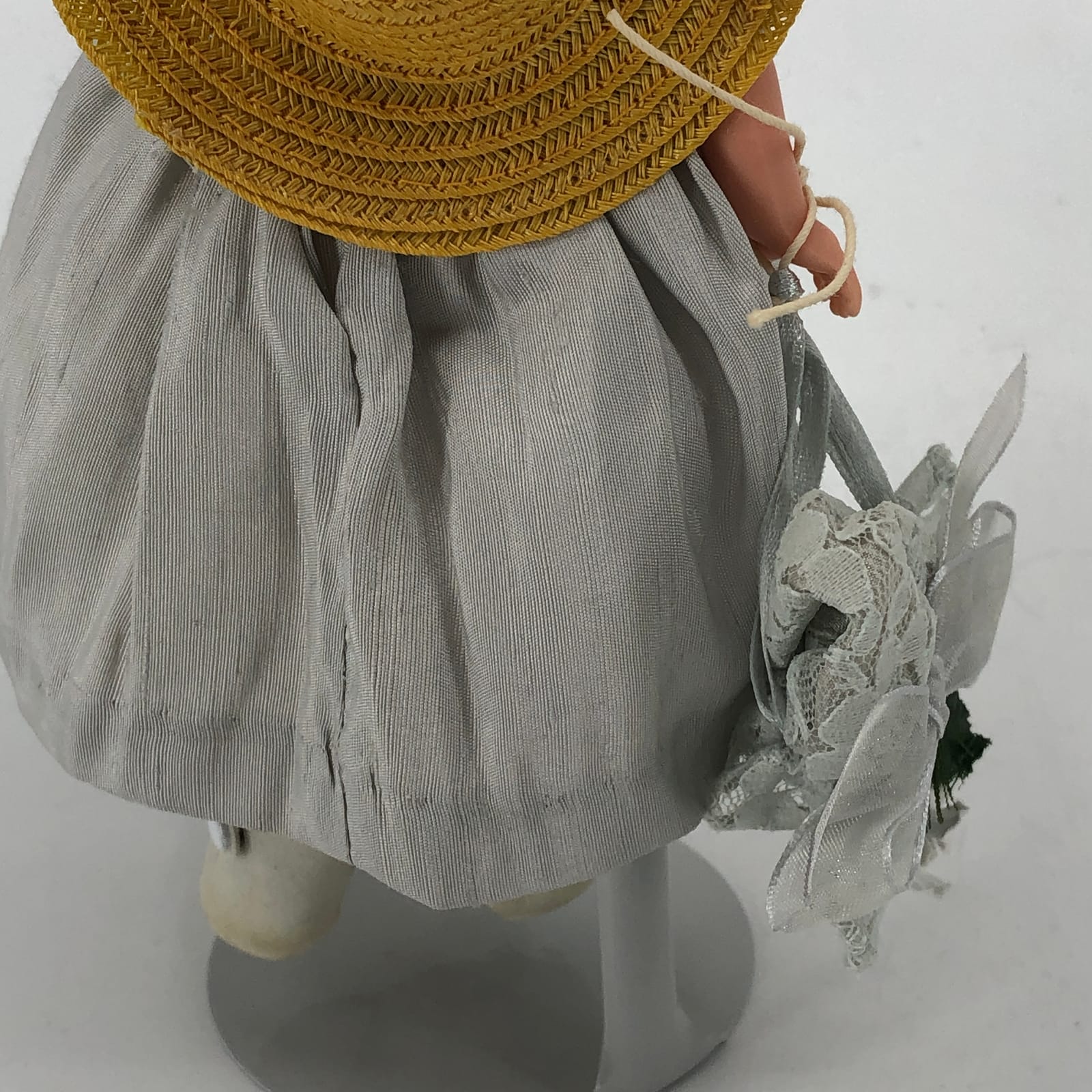 Madame Alexander Gray 'Best Friend' Doll Stand Madame Alexander Gray ...