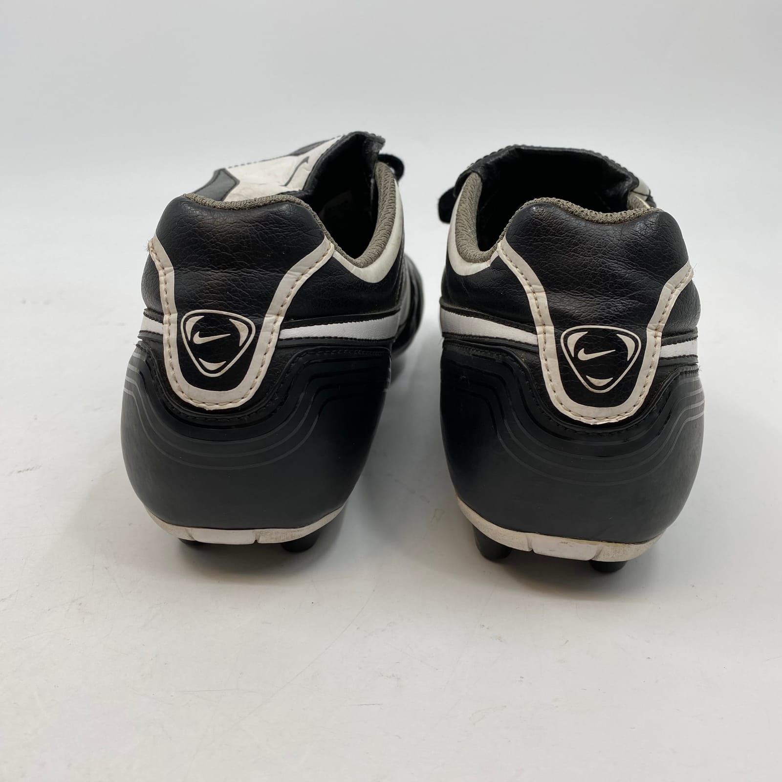 Nike Black Leather Athletic Sneakers Nike Black Leather Athletic ...